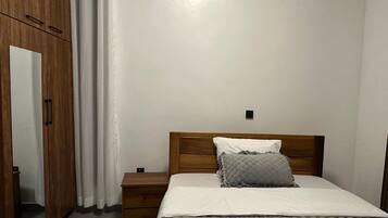 Secretária, Wi-fi grátis