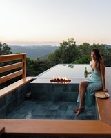 Chalé Deluxe, lanai (alpendre havaiano), vista para o vale | Vista do quarto