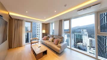 Suíte, vista para a montanha | Cofres nos quartos, Wi-Fi de cortesia