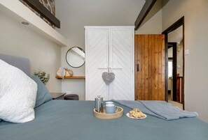 Toad Hall is a spacious cottage in North Cornwall full of character ...