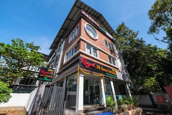 Royal 78 Backpackers Bar & Restaurant - Goa