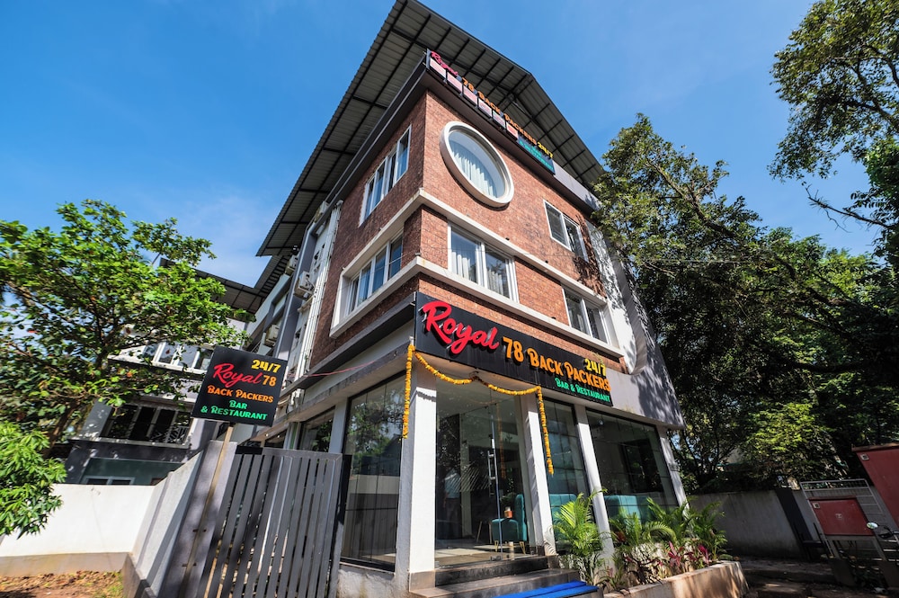 Royal 78 Backpackers Bar & Restaurant - Goa