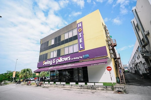 Swing & Pillows - Kota Warisan - Sepang