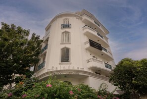 The Elegant Comfort Corner in Central District 7, Ho Chi Minh City ...