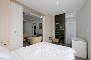 The Elegant Comfort Corner in Central District 7, Ho Chi Minh City ...