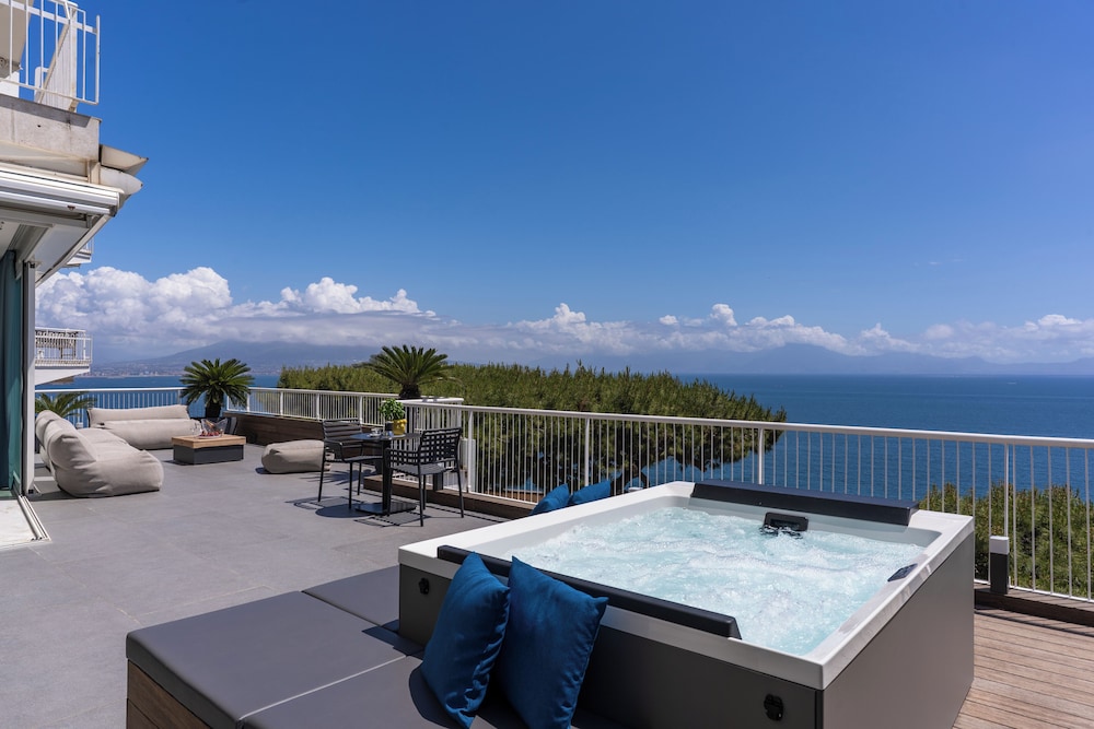 Petrarca Boutique Apartment - Sofia Apartments - Naples