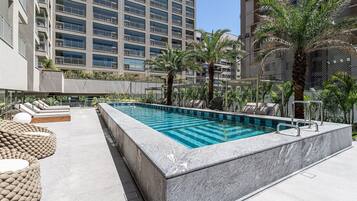 Piscina externa