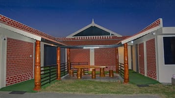 Fachada da propriedade