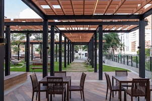 Apartamento exclusivo | Opções para refeição ao ar livre