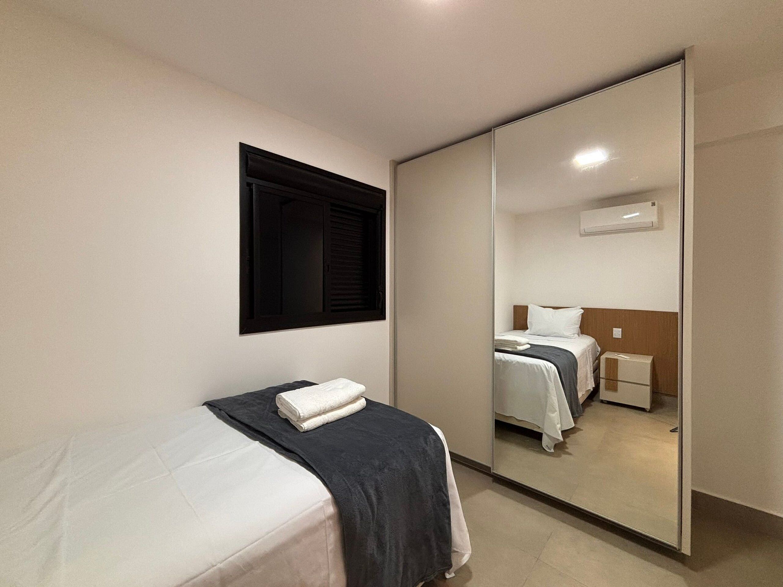 Apartamento Nobre | Com decoração personalizada, com mobília individualizada, secretária 