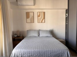 Apartamento Elite | Com decoração personalizada, com mobília individualizada, secretária