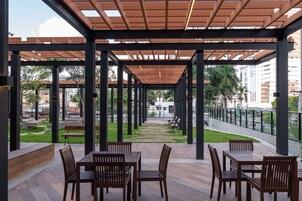 Apartamento Exclusivo | Refeições ao ar livre