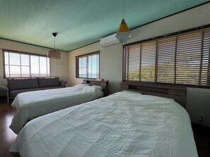 Villa Familiar, pátio, vista para o oceano | Secretária, Wi-fi grátis 