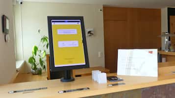 Check-in e check-out automático