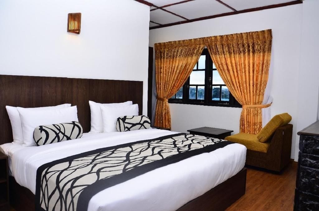 Quarto casal luxo, vista para a cidade | Quartos à prova de som, Wi-Fi de cortesia