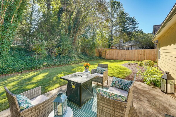 2 Mi To Ksu: Family Home W/ Games, Near Parks - Acworth, GA