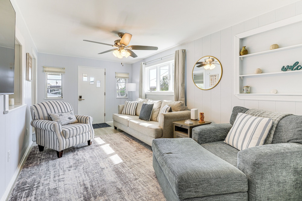 Boat Dock & Yard: Waterfront Okeechobee Retreat - Caribbean