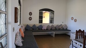 Casa, 3 quartos, vista para o jardim | Sala de estar