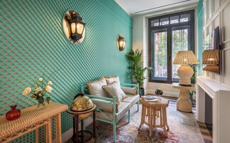 Quarto quádruplo superluxo | Roupas de cama premium, edredons de pluma, frigobar, cofres nos quartos