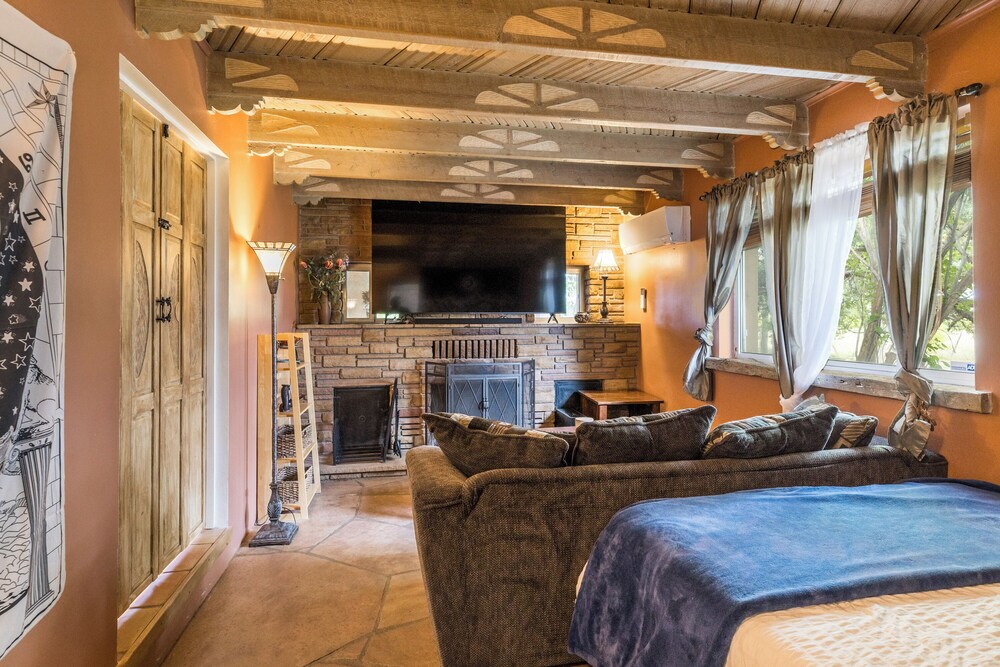 Finca del Sol- A New Mexican Farm Casa Reviews, Deals & Photos 2025 - Stayz