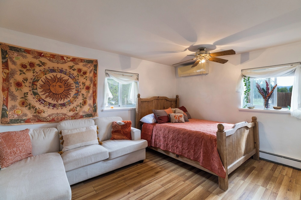 Finca del Sol- A New Mexican Farm Casa - Santa Fe County | Stayz