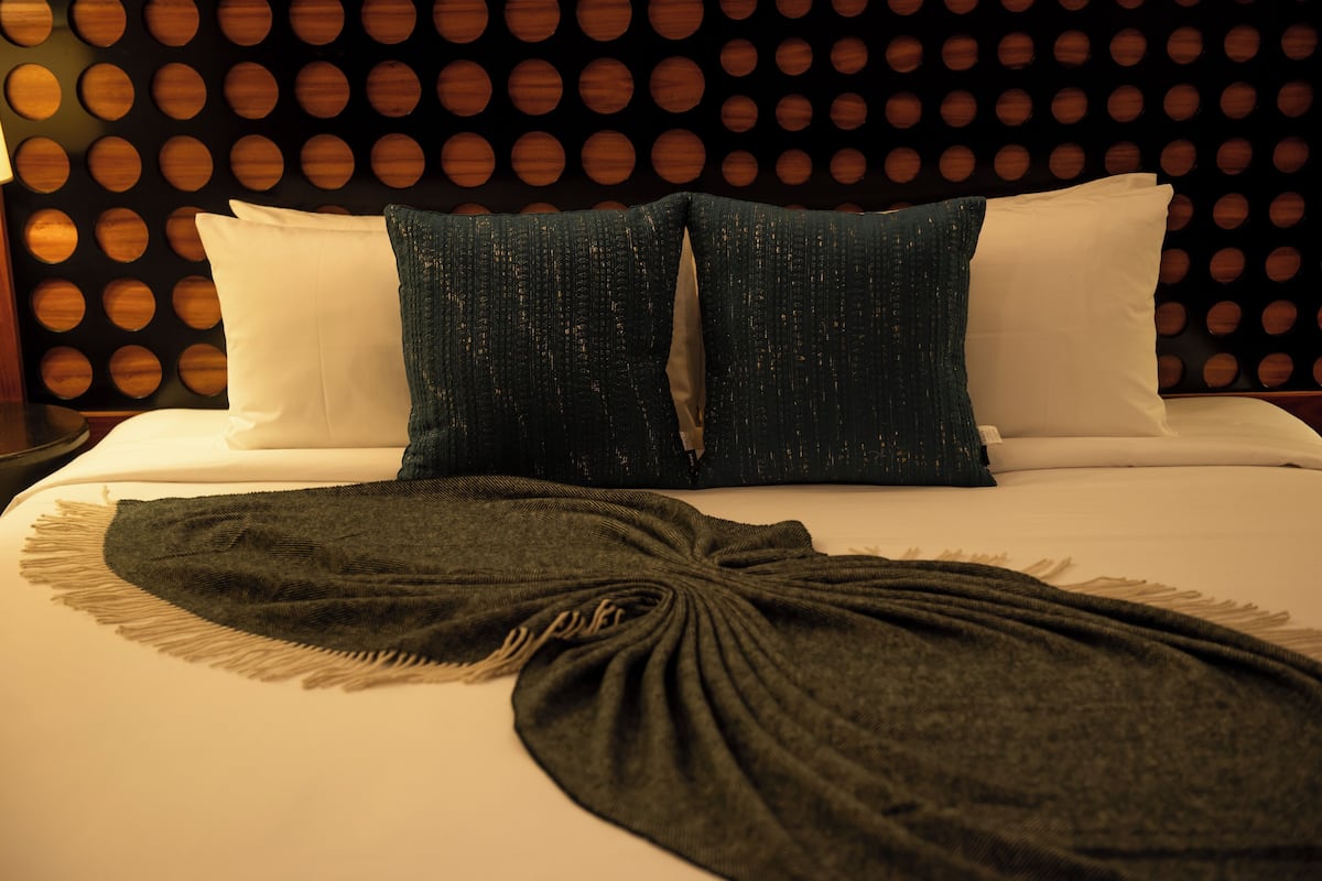 Suíte júnior | Cofres nos quartos, cortinas blackout, Wi-Fi de cortesia