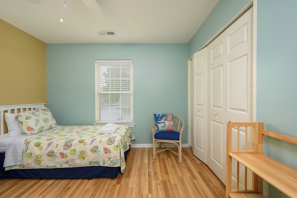 Charming Port Royal Duplex – Walk to Shops, Dining & Sands Beach - Port ...