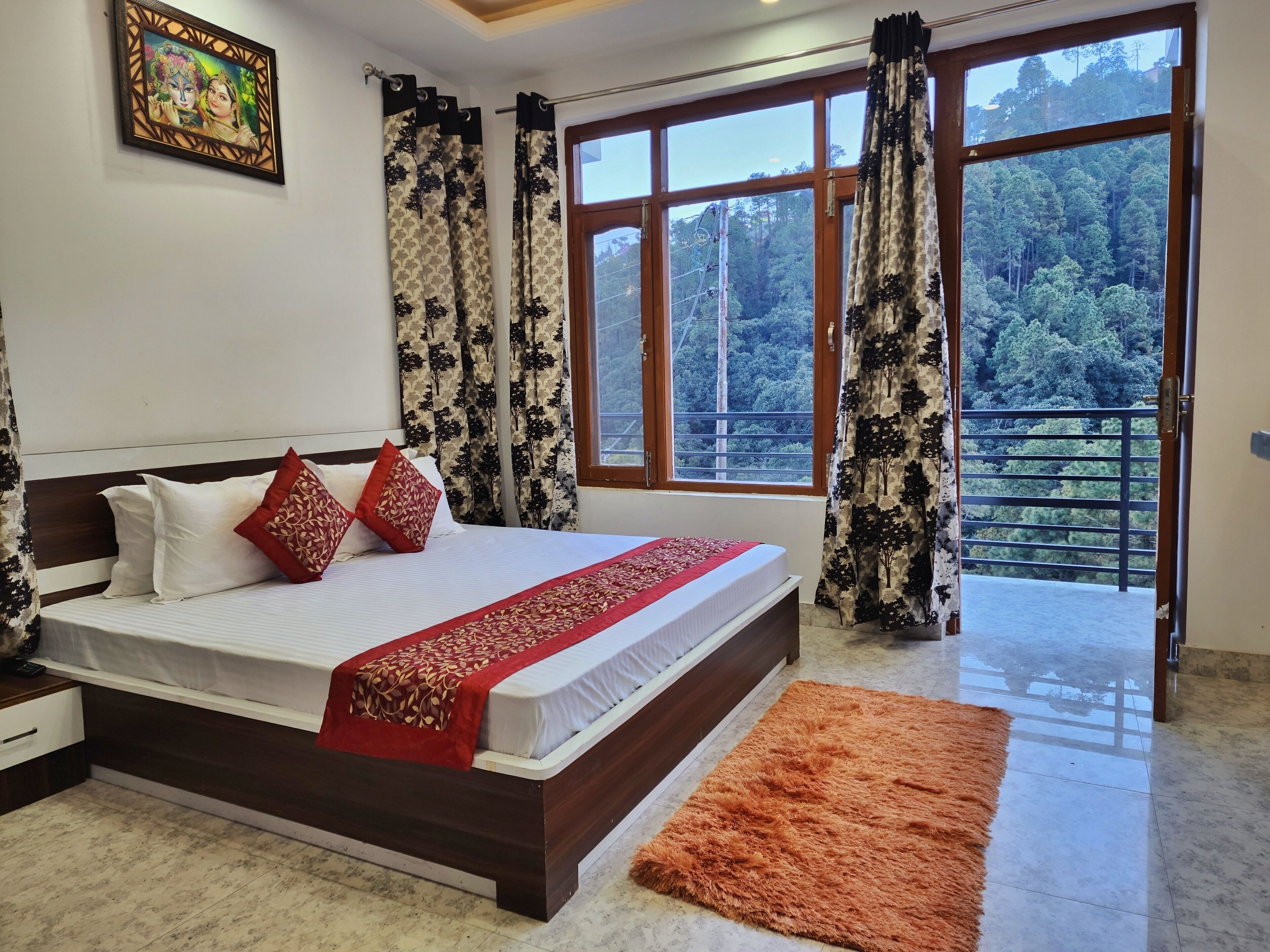 Quarto família | Ferros/tábuas de passar roupa, Wi-Fi de cortesia