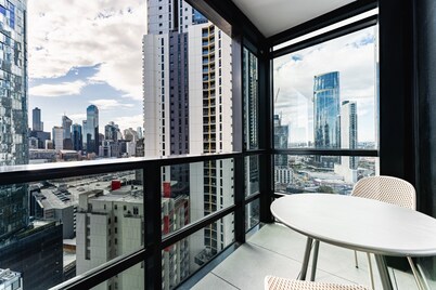 Stylish Southbank 1-bedroom With Pool and Gym