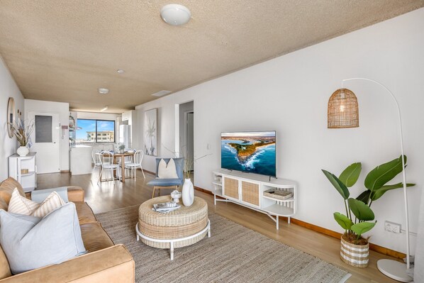 2-bed Near Beach With BBQ & Stunning Ocean Views Reviews, Deals ...