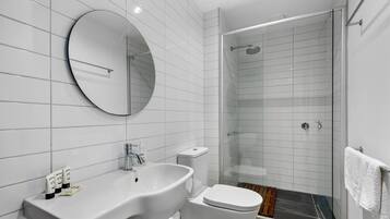 Apartamento | Casa de banho | Toalhas fornecidas