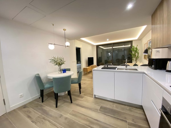 W Stylish 2br W Sunny Terrace In Chueca - Parque del Oeste