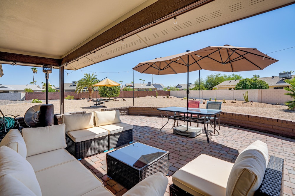 Dog-friendly Family Home In Glendale Suburbs! - Glendale, AZ