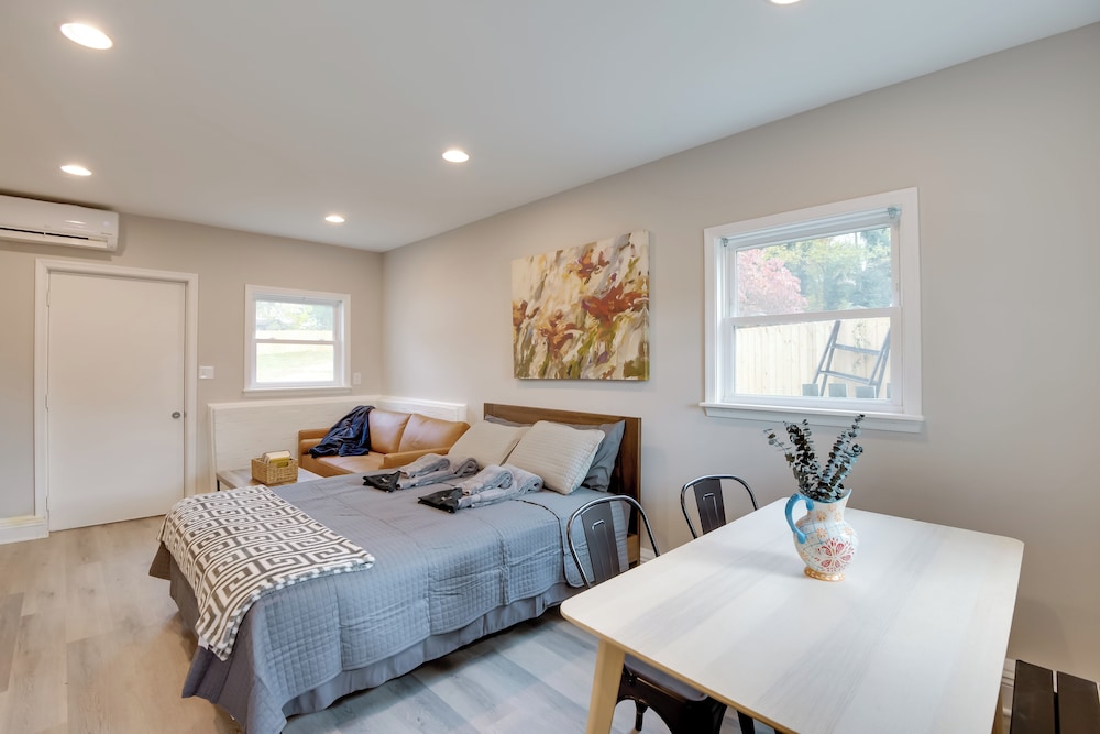 2 Mi To Historic Occoquan District: Modern Duplex - Woodbridge, VA