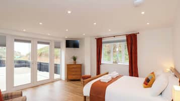3 quartos, individualmente decorados, individualmente mobiliados