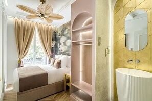 Apartamento | Roupa hipoalergénica, camas de colchão pillowtop, cofre no quarto 