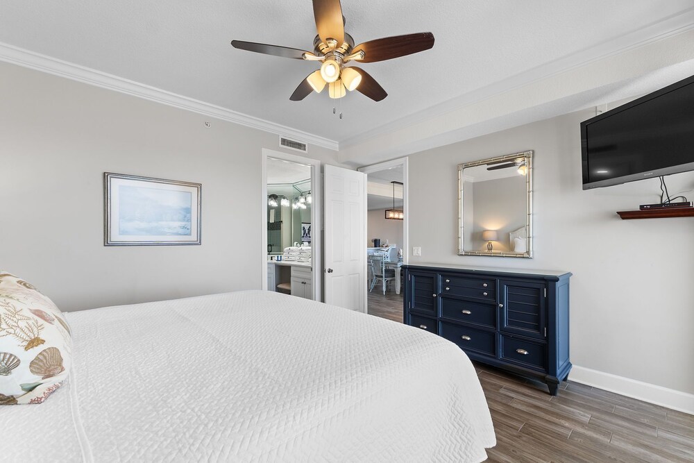 Regency Isle 1009 | Beachfront 2BR Condo w/ Indoor + Outdoor Pools ...