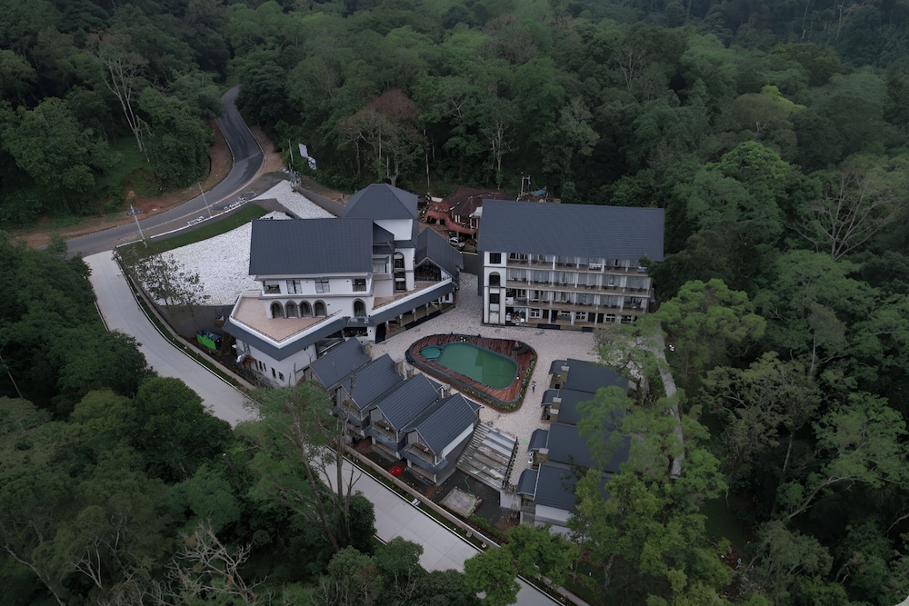 Cherryloft Luxury Resort - Coorg (Kodagu)
