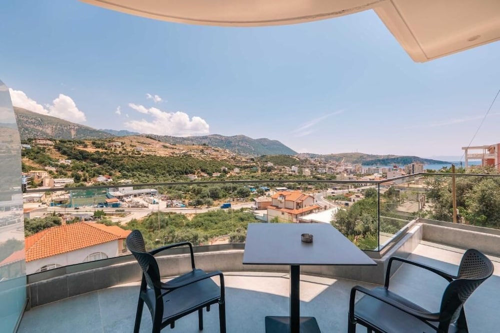 Sun George - Himarë