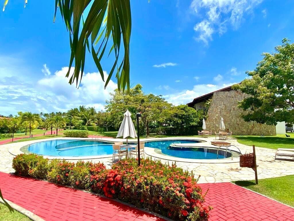 3 piscinas exteriores 