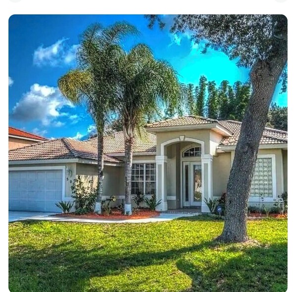 Entire Place Family Getaway w/ Pool & Game Room Reviews, Deals & Photos ...