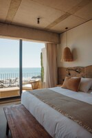 Quarto superluxo | Frigobar, cofres nos quartos, escrivaninha, cortinas blackout