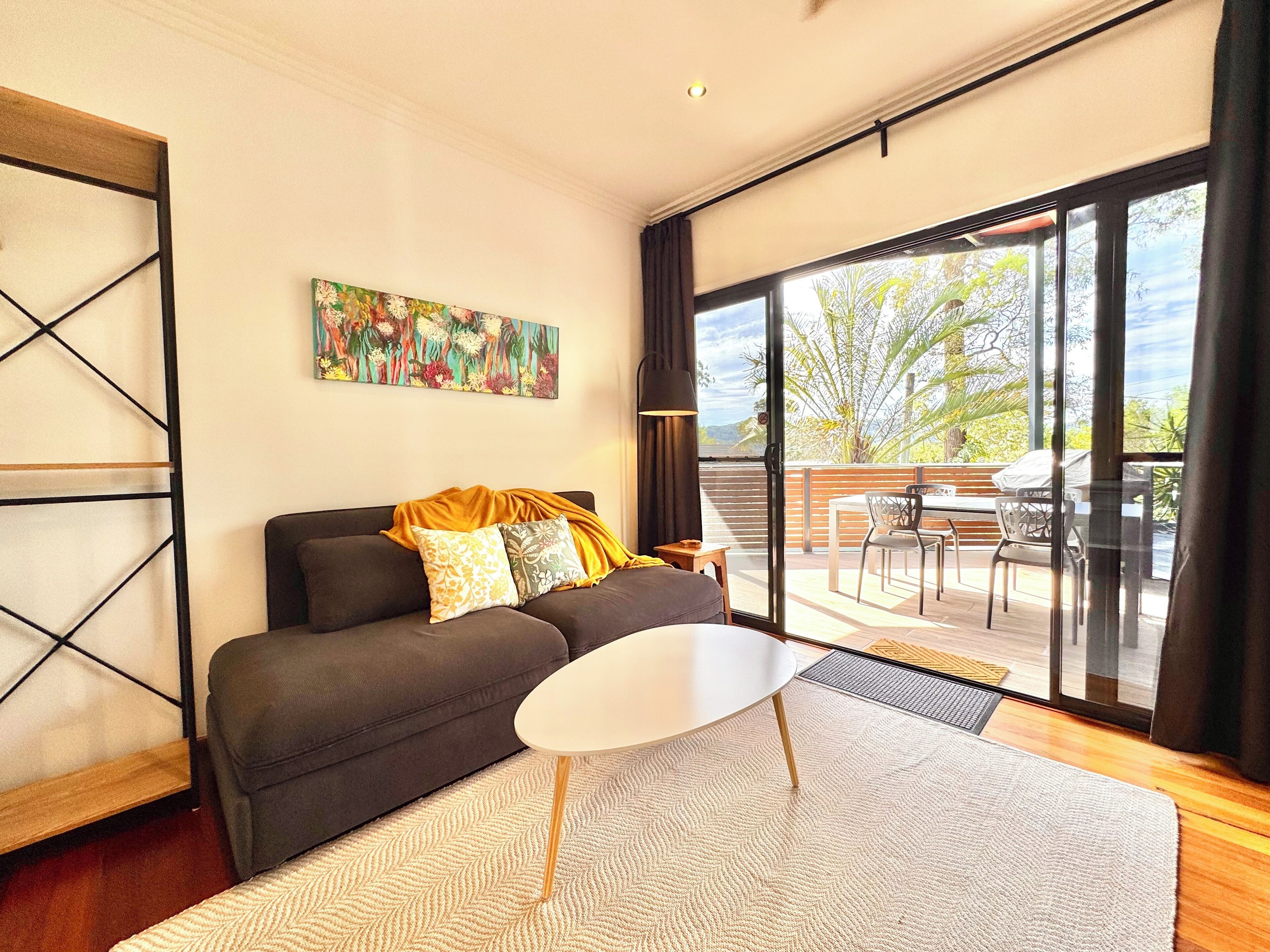 The Palm Tree Loft, Close To Shops And Lake - Gosford