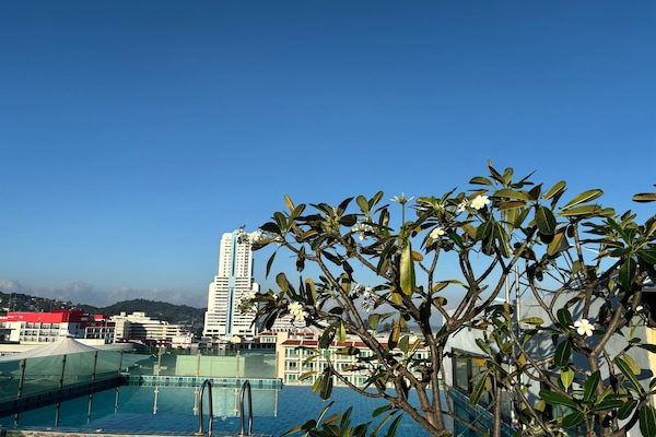 Piscina exterior sazonal