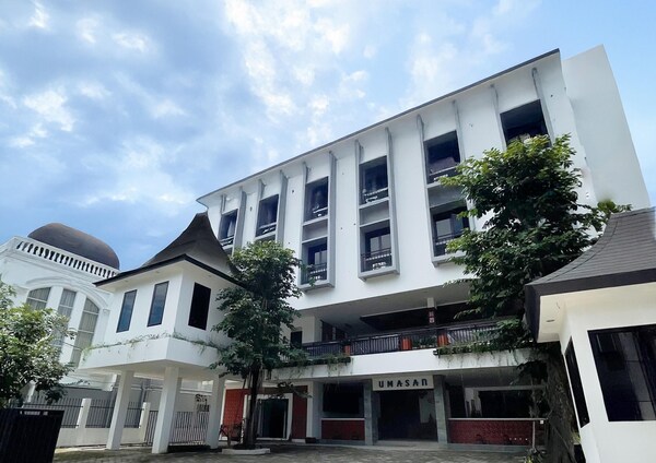 Umasan Coliving & Resto Pondok Indah - Jakarta