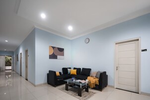 Área de estar no saguão