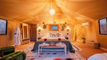 Quarto casal luxo, vista para o deserto