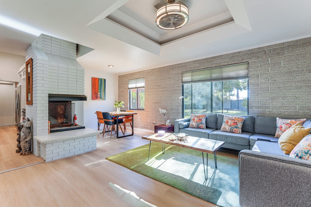 1 Mi To Dtwn & Mill Avenue! Home W/ Outdoor Oasis - Tempe, AZ