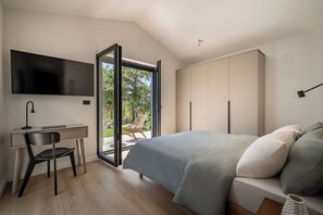 Design Villa Nux for 5 w/heated pool & secluded garden. NEW! Reviews ...