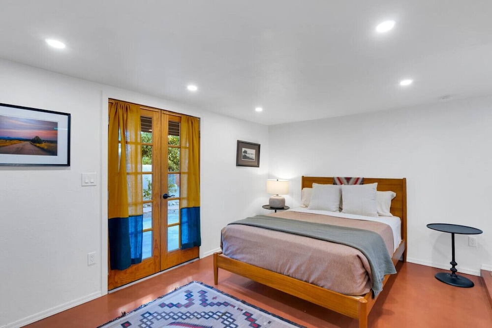 Blenman-Elm Desert Gem 3 bed-2 bath close to UofA - Tucson | Vrbo
